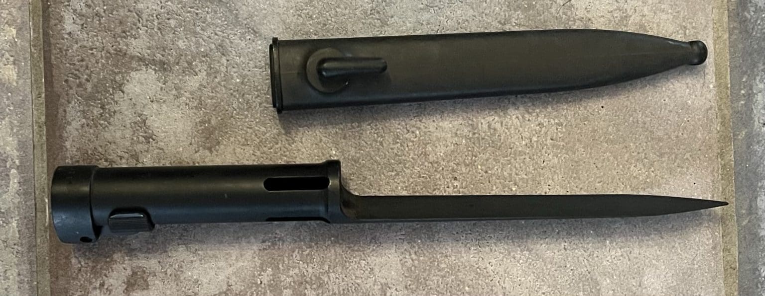 FN Fal m1965 socket bayonet | Gun Runners